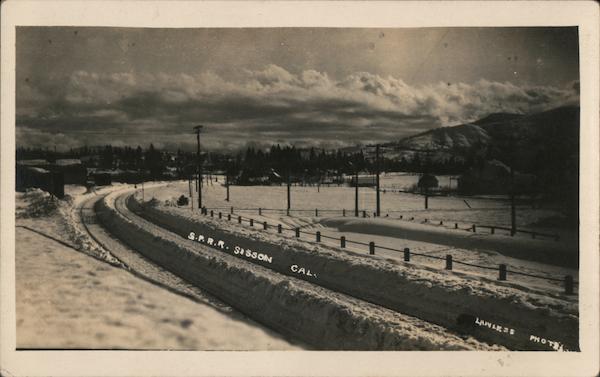 Southern Pacific Railroad, Sisson Shasta, CA Postcard