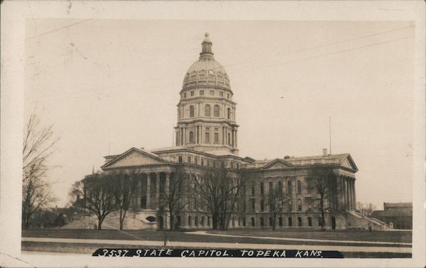 State Capitol Building Topeka, KS Postcard