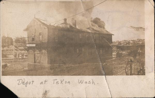 Depot Fire Tekoa, WA Postcard
