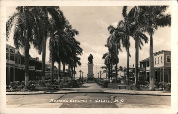 Avenida Central Colon, Panama L. M. Leisenring Postcard