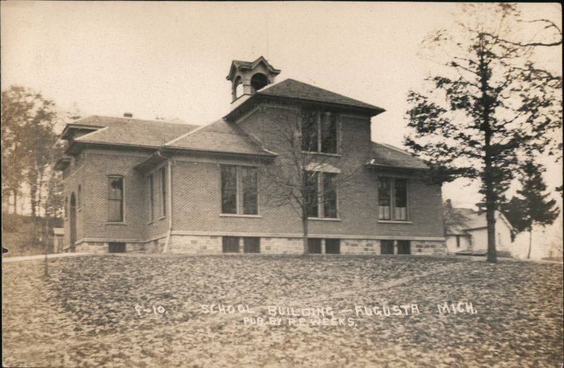 School Building, Augusta, Mich. Michigan Postcard