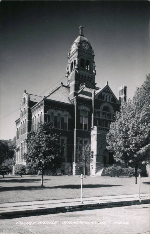 Franklin County Court House Hampton, IA Postcard