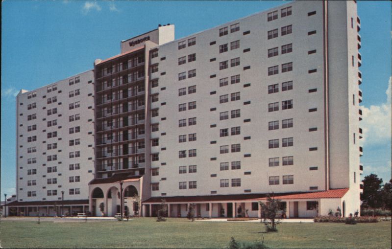 Wynhoven Apartments for Senior Citizens, Marrero, LA Louisiana Postcard