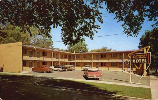 Langdon's Uptown Motel, Cr. 3rd Ave. & 6th St. S. W Rochester, MN