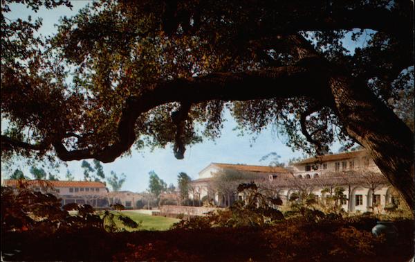 Balch Hall and Florence Rand Lang Art Building, Scripps College ...