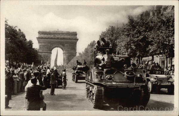 Liberation of Paris - Tanks of the Lectere Division on the Champs ...