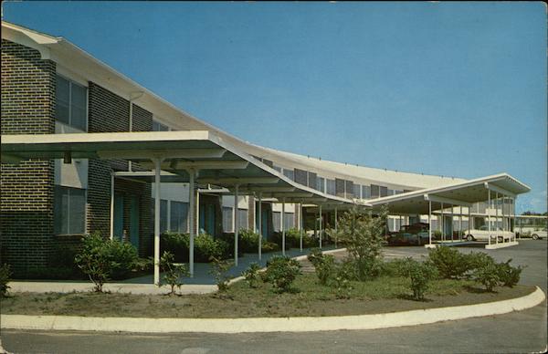 Groton Motor Inn, a Knott Hotel Connecticut Postcard