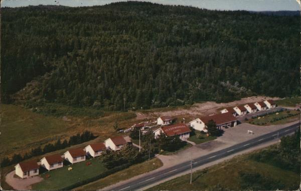 Aerial View of Meadowbrook Motel and Cabins, U.S. 1 Machias, ME Postcard