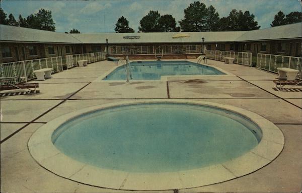 Malbis Hotel Courts Daphne, AL Postcard