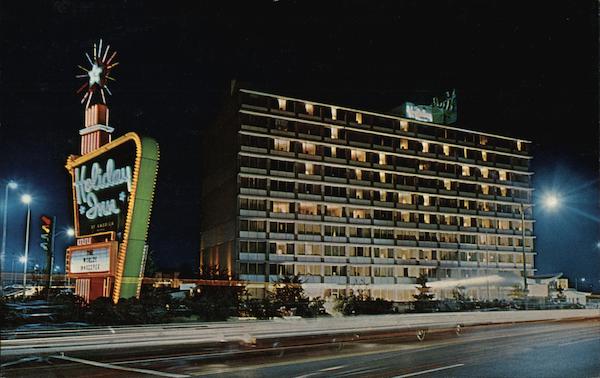 Holiday Inn, Southbridge at Myrtle Street Worcester, MA Postcard