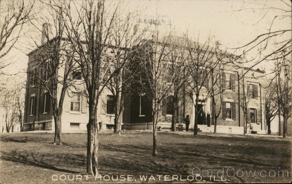 Court House Waterloo, IL Postcard