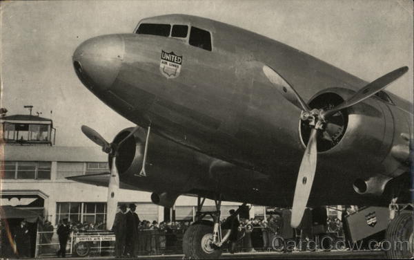 United Airlines Mainliner Aircraft Postcard