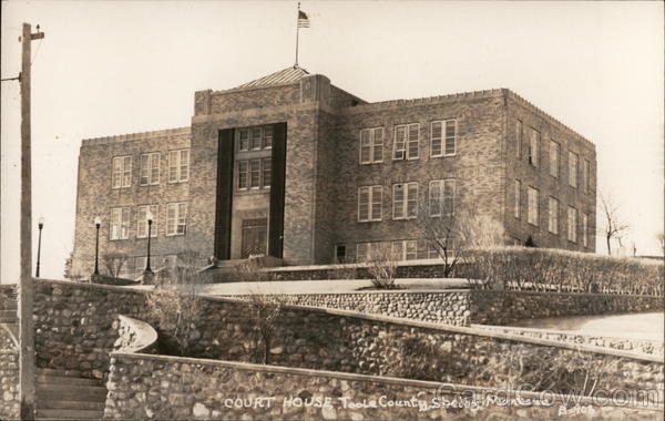 Court House, Toole County Shelby, MT Postcard