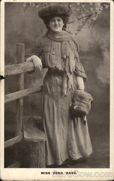 Miss Zena Dare Actresses Postcard
