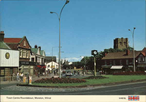 Town Centre Roundabout Moreton Wirral, England Merseyside Postcard