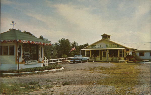 The Musical Museum Deansboro, NY Postcard