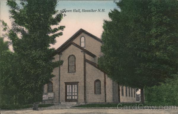Town Hall Henniker, NH Postcard
