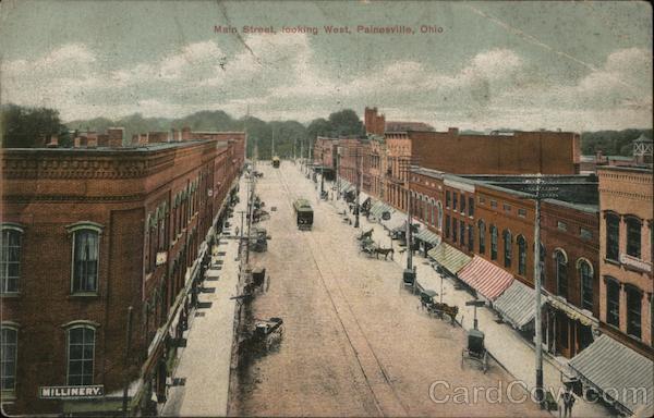 Main Street Looking West Painesville, OH Postcard