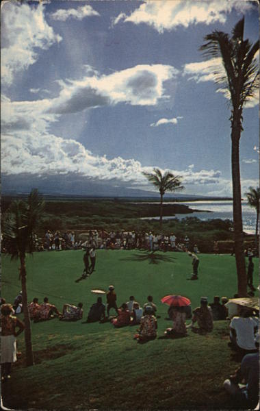 Scenic 13th Green, Mauna Kea Beach Hotel Golf Course Waimea, HI Postcard