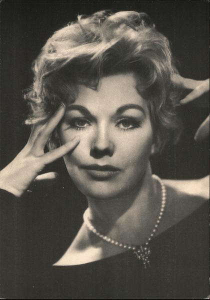 Kim Novak Celebrities Postcard