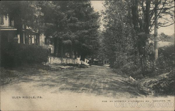 Street Scene Glen Riddle, PA Postcard