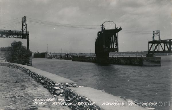 Hoover Tow Thru Keokuk Bridge Iowa Postcard