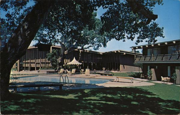 Mark Thomas' Inn at Del Monte Monterey, CA Postcard