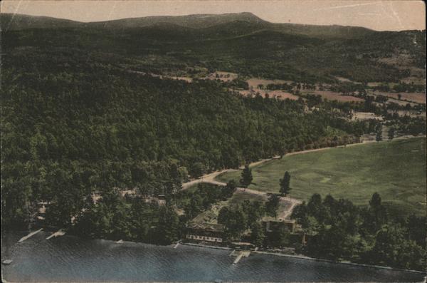 View of Lake Morey Inn and Country Club Fairlee, VT Postcard