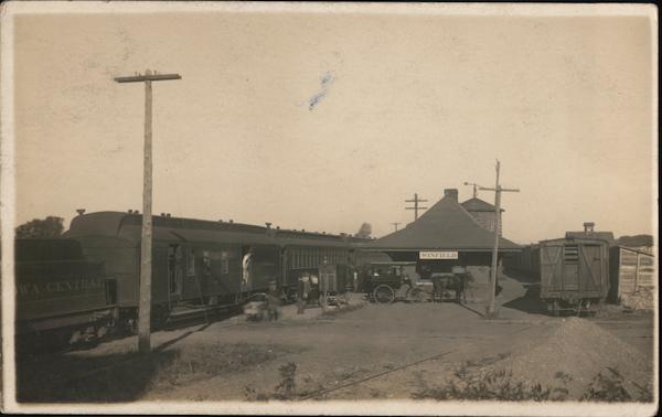 Iowa Central / Minneapolis & St Louis Railroad Depot Winfield, IA Postcard