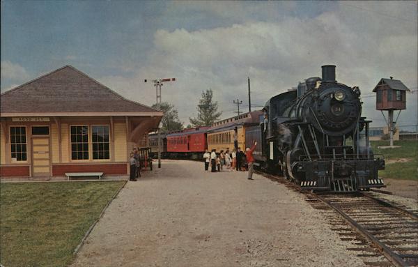 National Railroad Museum Green Bay, WI Postcard