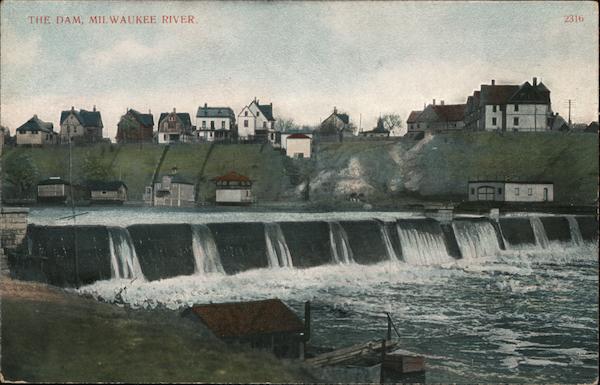 The Dam, Milwaukee River Wisconsin Postcard