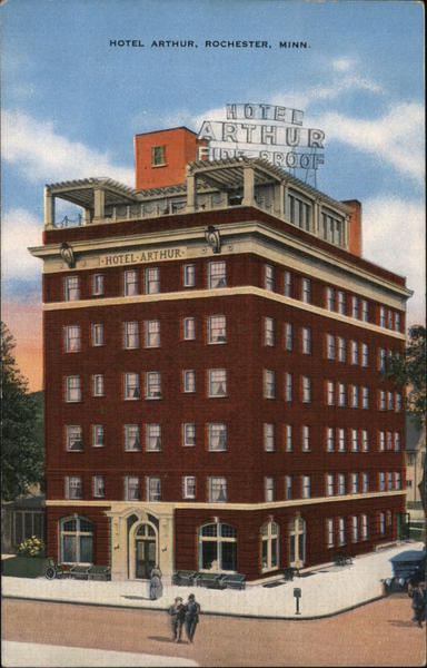 Hotel Arthur Rochester, MN Postcard