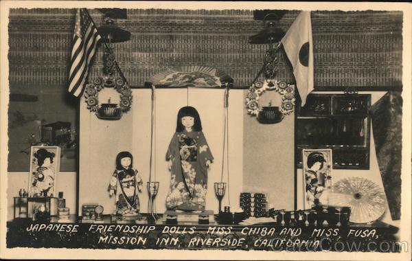 Japanese Friendship Dolls, Mission Inn Riverside, CA Postcard