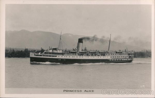 Princess Alice/ Photo of Princess Alice boat Theodore Roosevelt Postcard