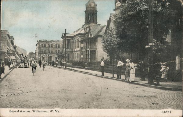 Second Avenue Williamson, WV Postcard