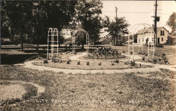 City Park Fennimore, WI Postcard