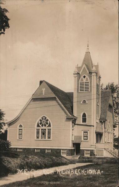 M.E. Church Reinbeck, IA Postcard
