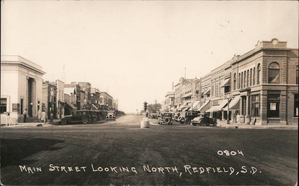 Main Street Looking North Redfield, SD Postcard