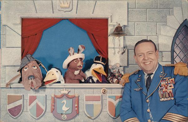 Garfield Goose Movie and Television Advertising Postcard